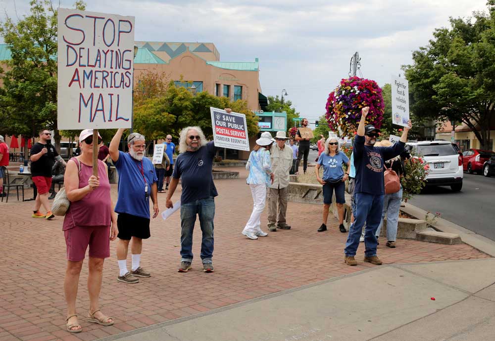 ‘Shortsighted plan’: Postal workers rally in Medford to protect ...