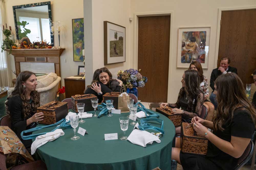 2025 Pendleton Round-Up Court saddles up for the year | Rogue Valley Times