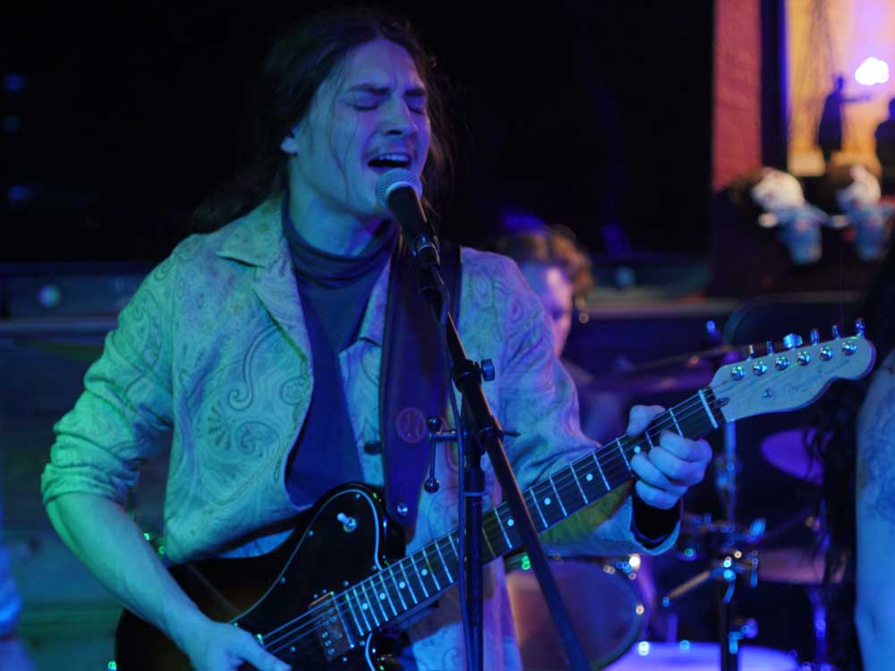 THE SOUND: Listening to the Lynx: Family band brings rock ’n’ roll to ...