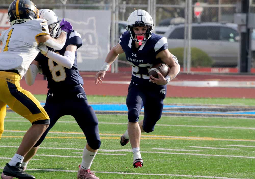 Take 2 sees Black over Blue | Rogue Valley Times