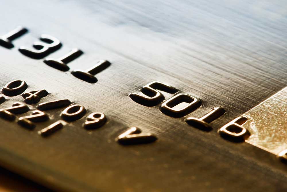 Credit-card balances in the US top $1 trillion for first time | Rogue ...