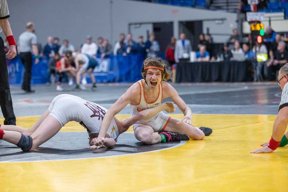 Crater crowns 2 champs, places third | Rogue Valley Times