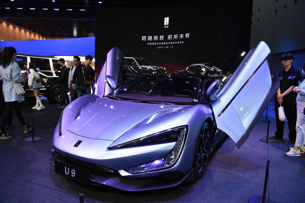 BYD’s new supercar is looking to leave Ferrari and Lamborghini in the ...