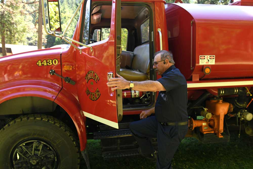 Colestin fire chief holding the line, waiting for Fire District 5 ...