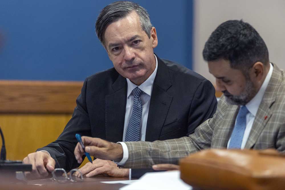 Pleas in Trump’s Georgia racketeering case show ‘dam breaking’ - Rogue ...