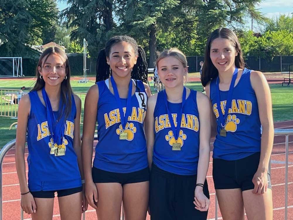 Ashland girls win Meet of Champions title | Rogue Valley Times
