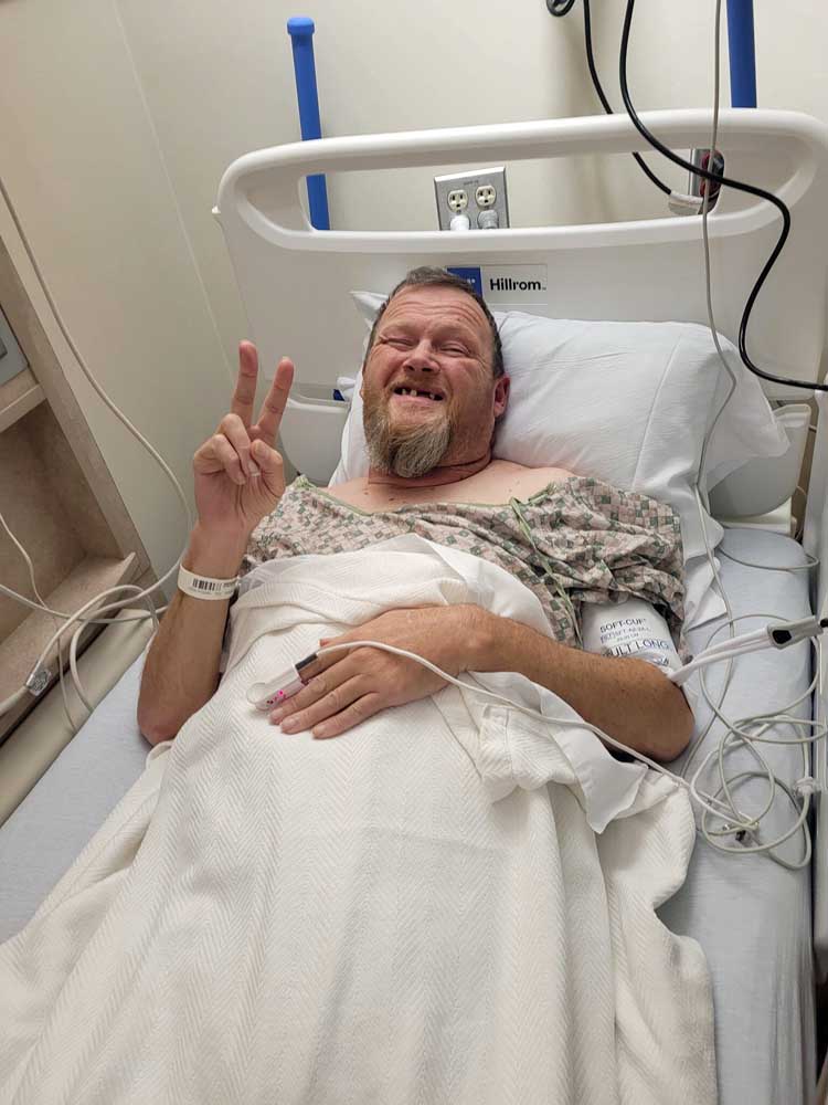 Victory Dogs owner fights to get back to his specialty hot dog stand ...