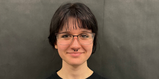 South Medford High School student advances to Poetry Out Loud State ...