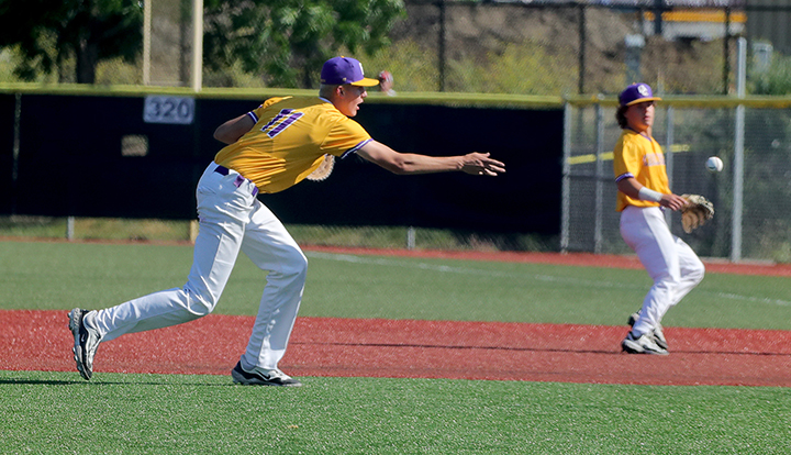 Cascade Christian tosses a curve with early surge to reach 3A state ...