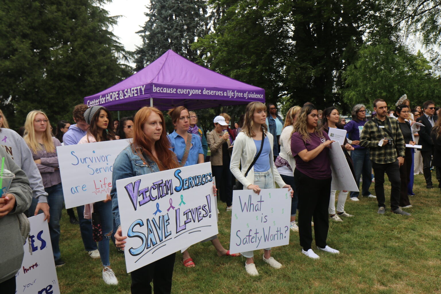 ‘Get it done’: Advocates push Oregon lawmakers to fund services for ...