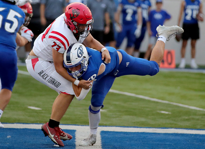 North Medford settles in a little too late in opening loss at Grants ...