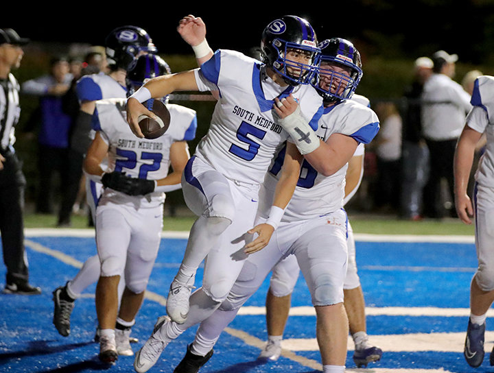 South Medford slows but unable to stop potent Grants Pass attack ...