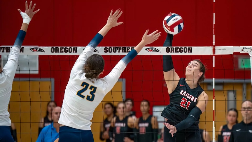 Southern Oregon ends regular season with another Top 25 win | Rogue ...